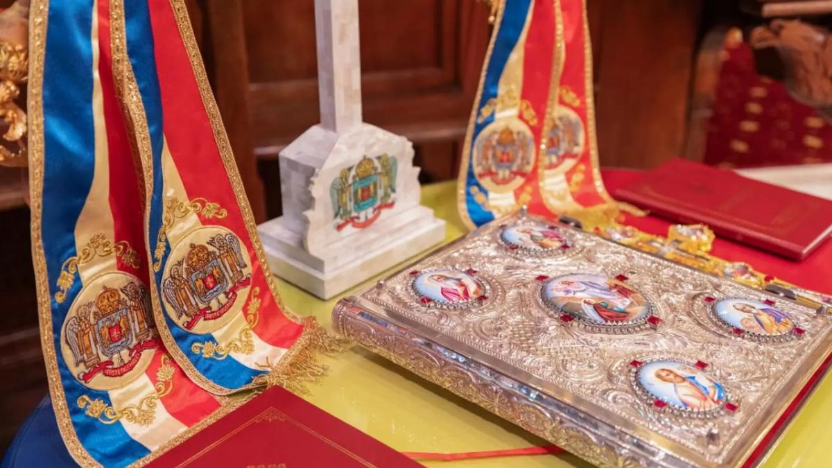 Slujbe de mulțumire în toate bisericile, la 164 de ani de la Unirea Principatelor Române ...