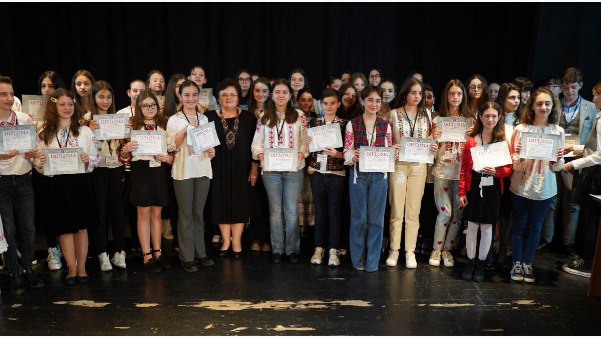 Festivitatea de premiere și ceremonia de încheiere a Olimpiadei ...