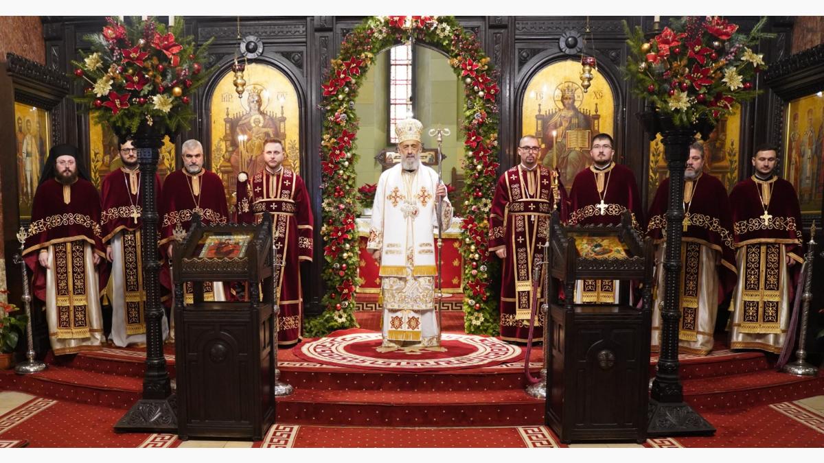 Praznicul Nașterii Domnului, la Catedrala arhiepiscopală | Reîntregirea