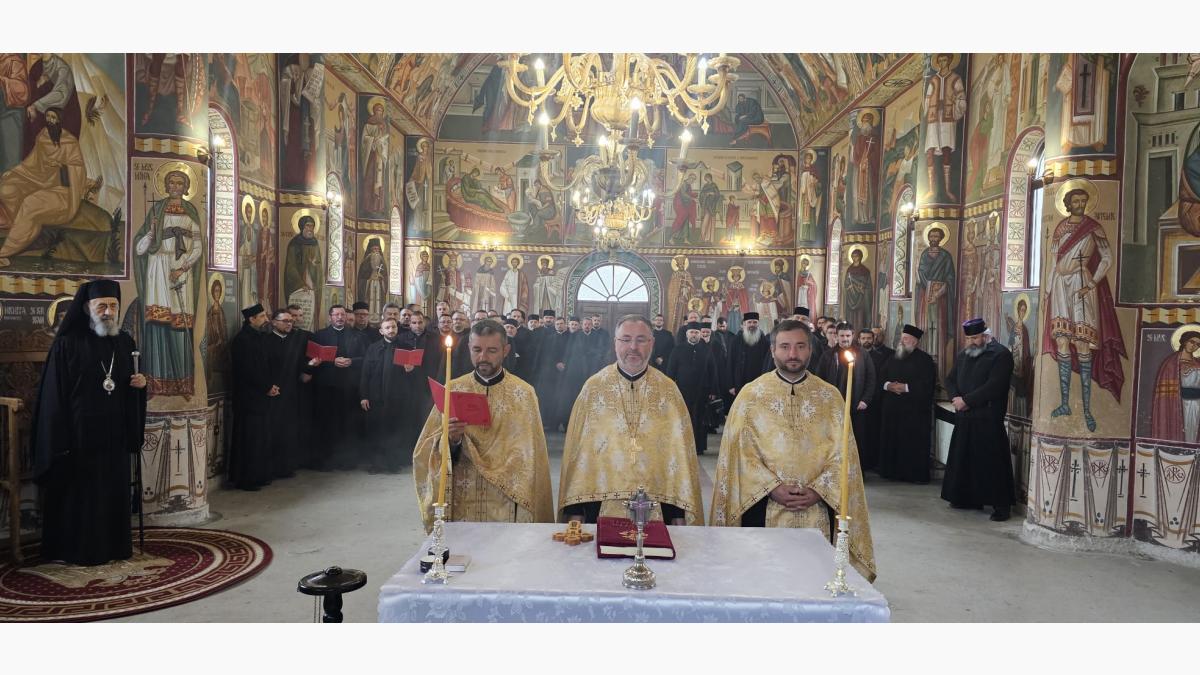 Înaltpreasfințitul Părinte Irineu a prezidat conferința preoțească de ...