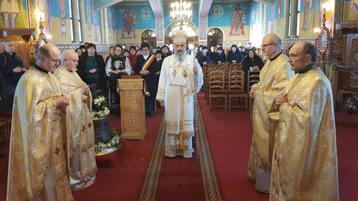 Slujire arhierească în parohia Reghin-Iernuțeni | Reîntregirea