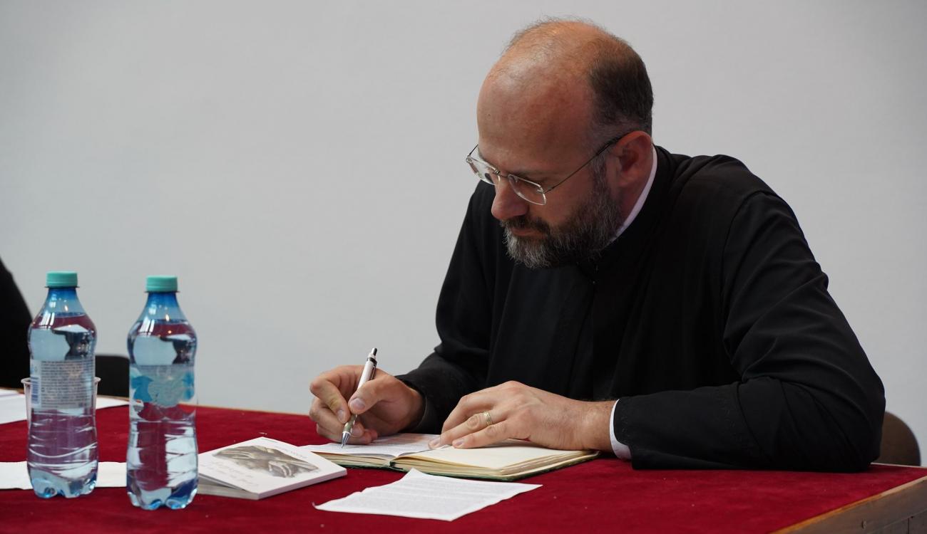 Klaus Kenneth, invitatul primei conferințe organizate de ASCOR Alba ...